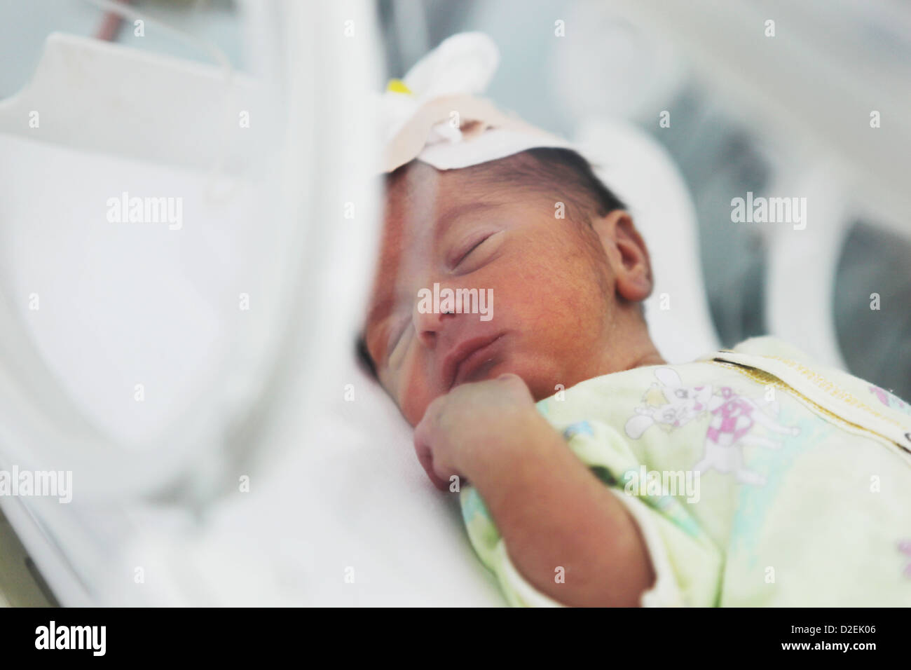 Newborn photos hospital hi-res stock photography and images - Alamy