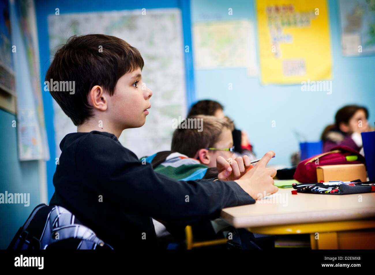 PRIMARY SCHOOL CLASS Stock Photo - Alamy