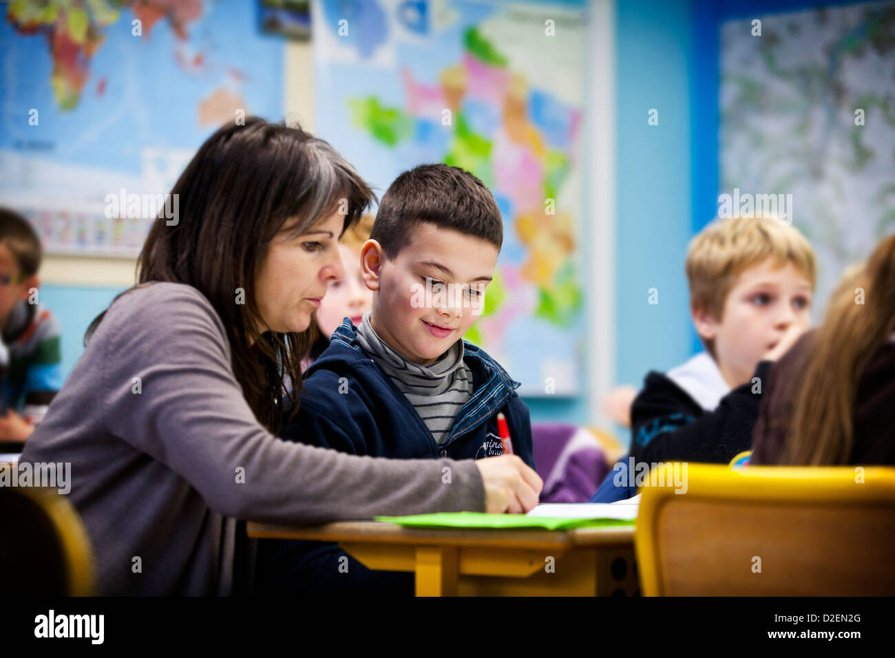 PRIMARY SCHOOL CLASS Stock Photo - Alamy