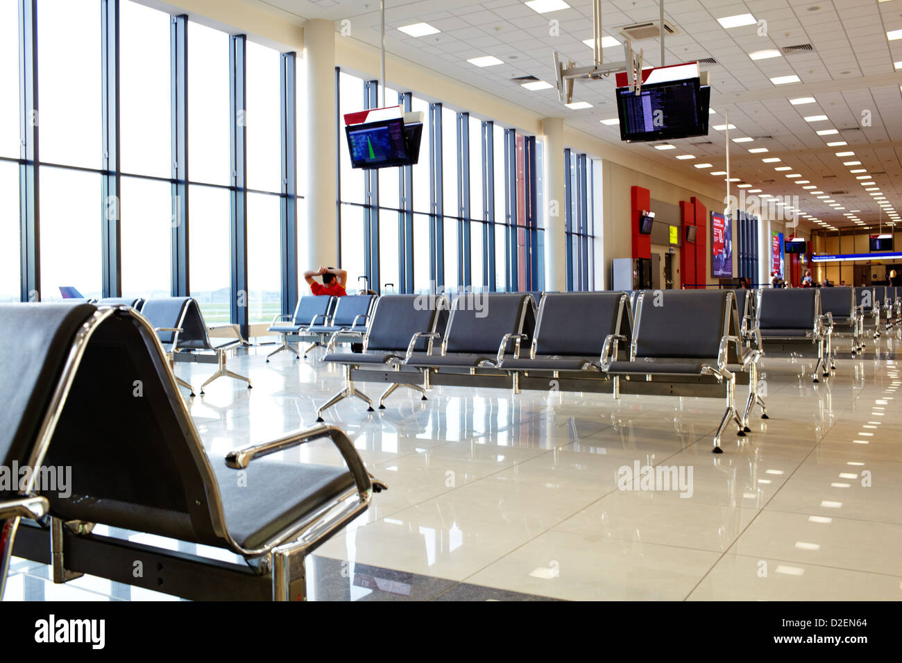 Inside airport hi-res stock photography and images - Alamy