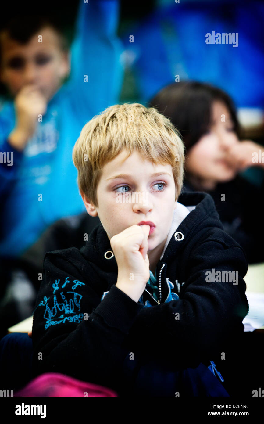 PRIMARY SCHOOL CLASS Stock Photo - Alamy