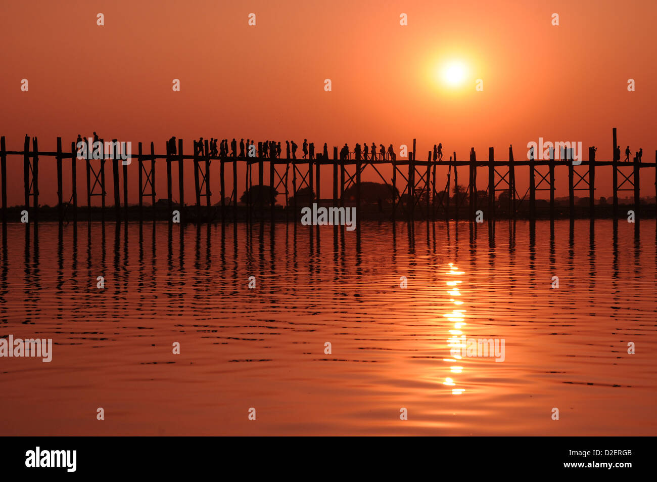 MYANMAR, BURMA, UBEIN BRIDGE AT SUNSET Stock Photo - Alamy