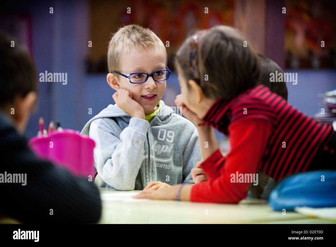 PRIMARY SCHOOL CLASS Stock Photo - Alamy