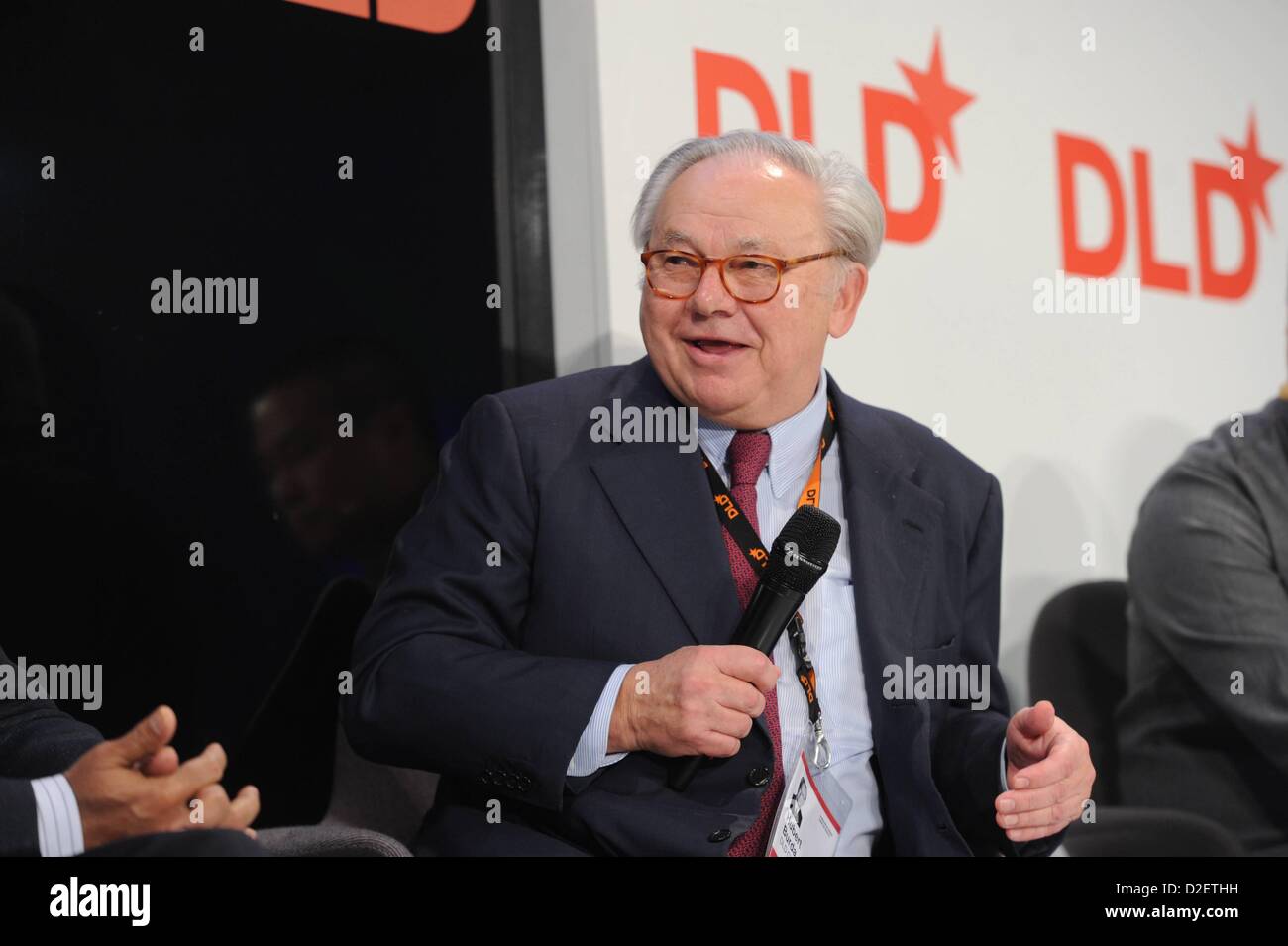 MUNICH/GERMANY - JANUARY 22: Dr. Hubert Burda (m.) laughs on the podium ...