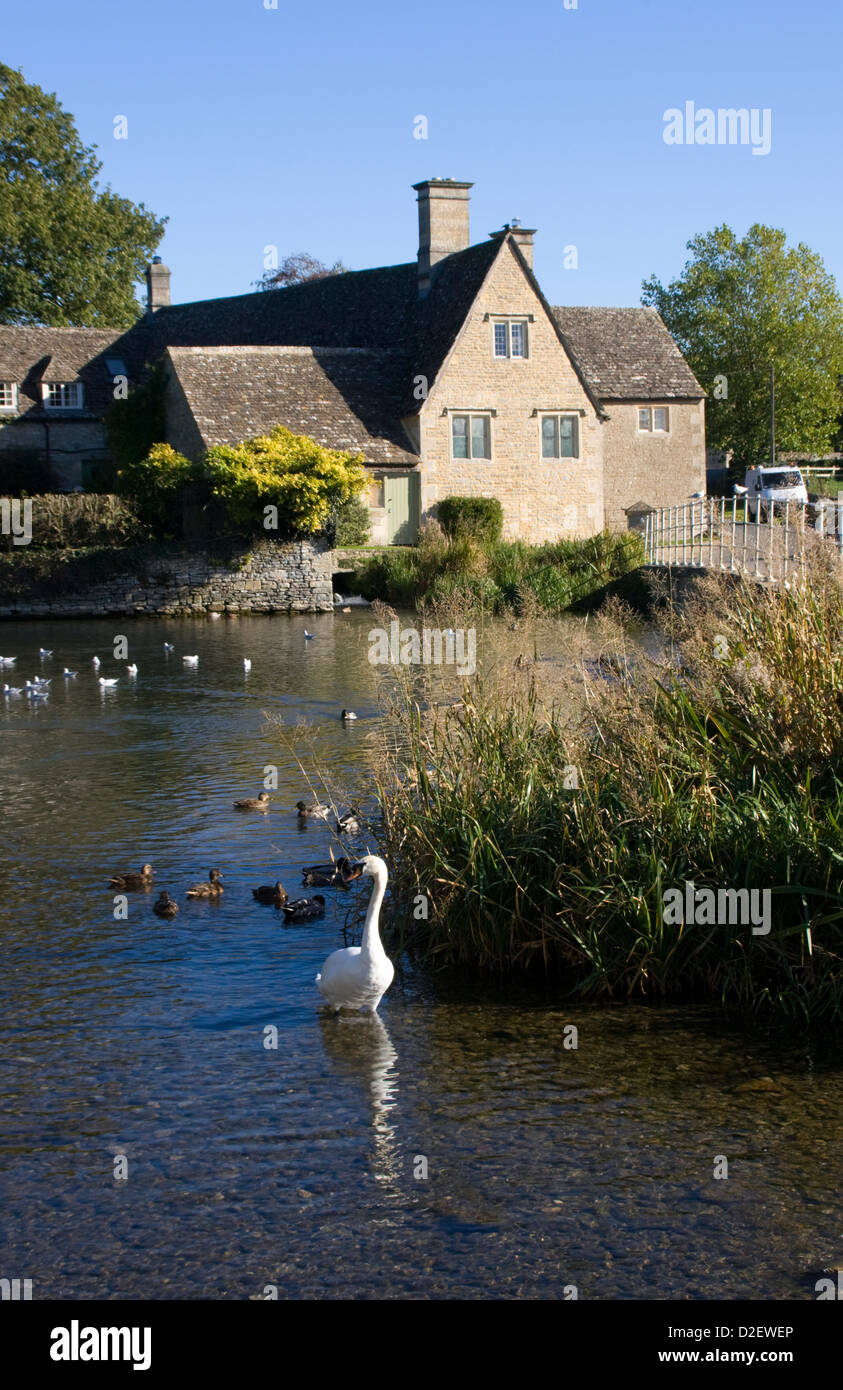 Fairford river hi-res stock photography and images - Alamy