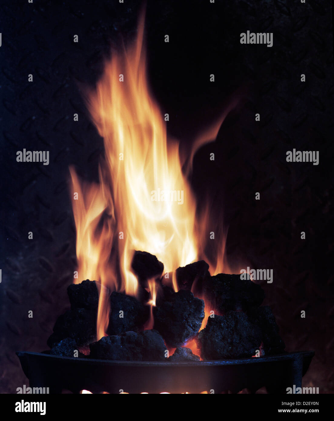Domestic coal fire hi-res stock photography and images - Alamy