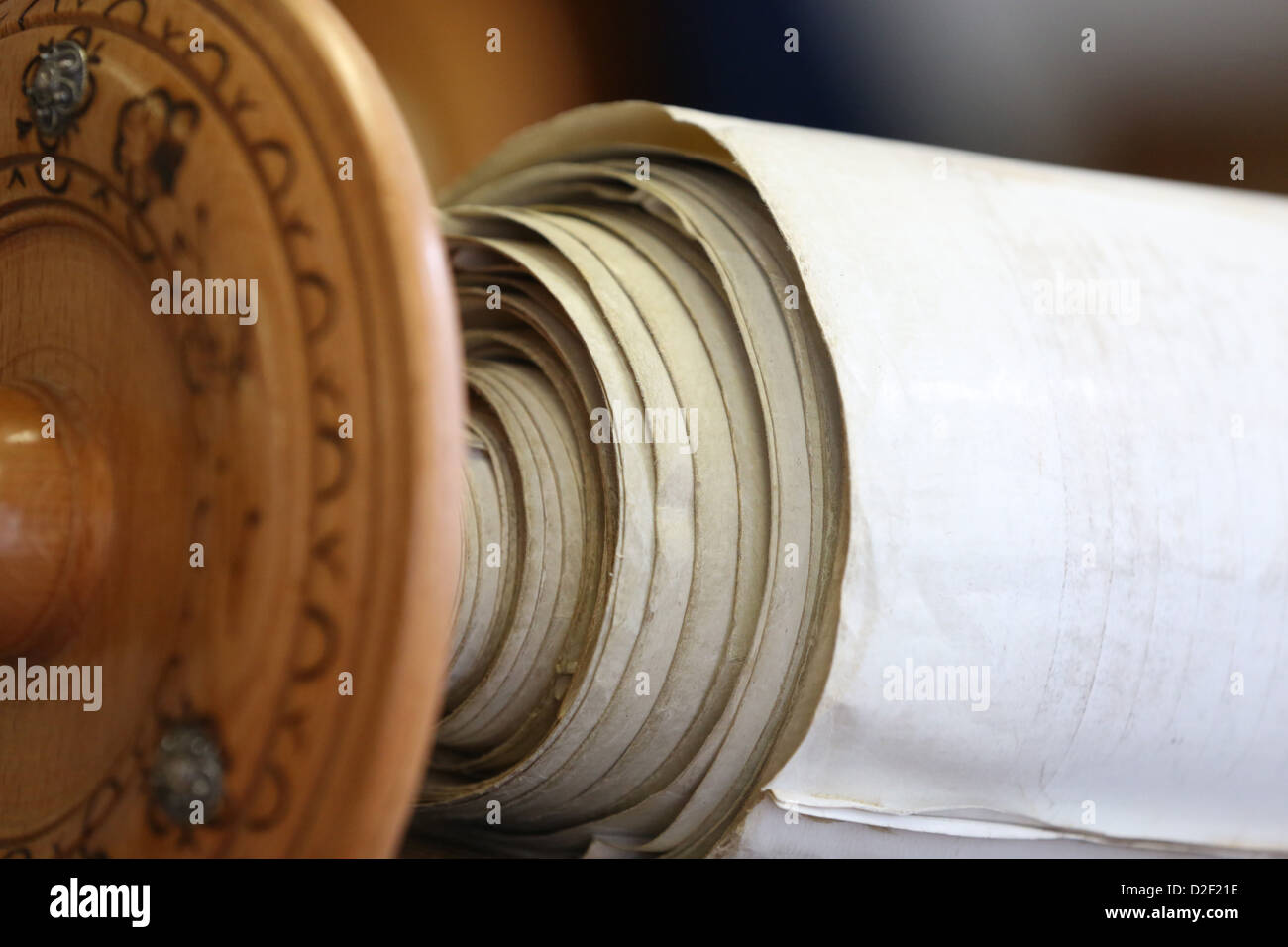 Torah scroll religious hi-res stock photography and images - Alamy