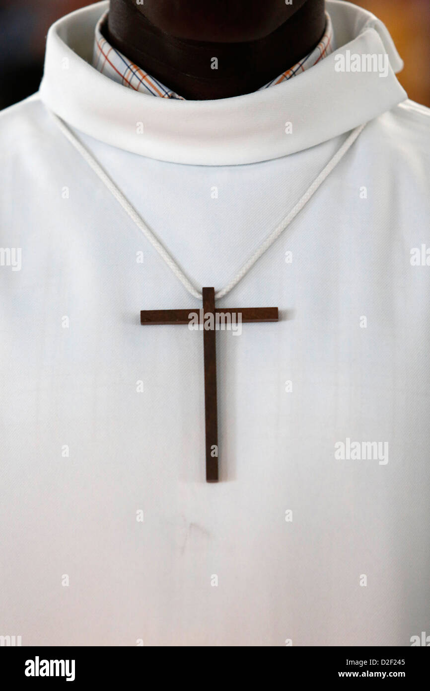 Catholic altar boy Stock Photo - Alamy