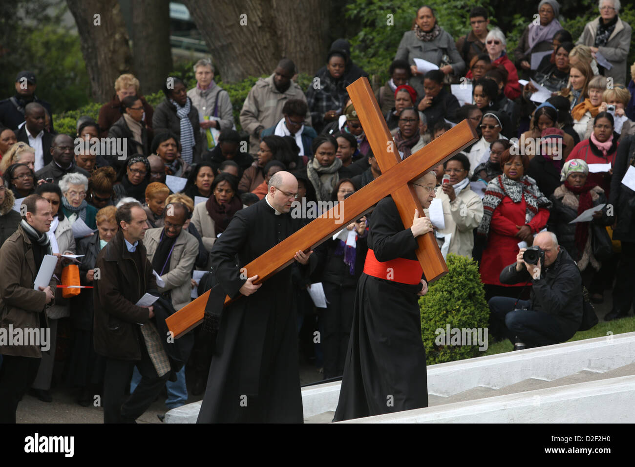 Good friday procession stations cross hi-res stock photography and ...