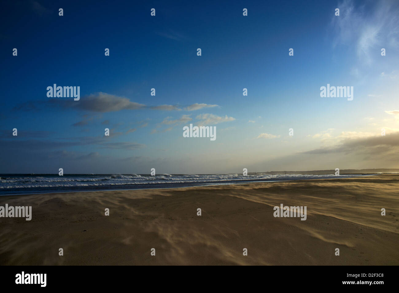 Blowing sand hi-res stock photography and images - Alamy