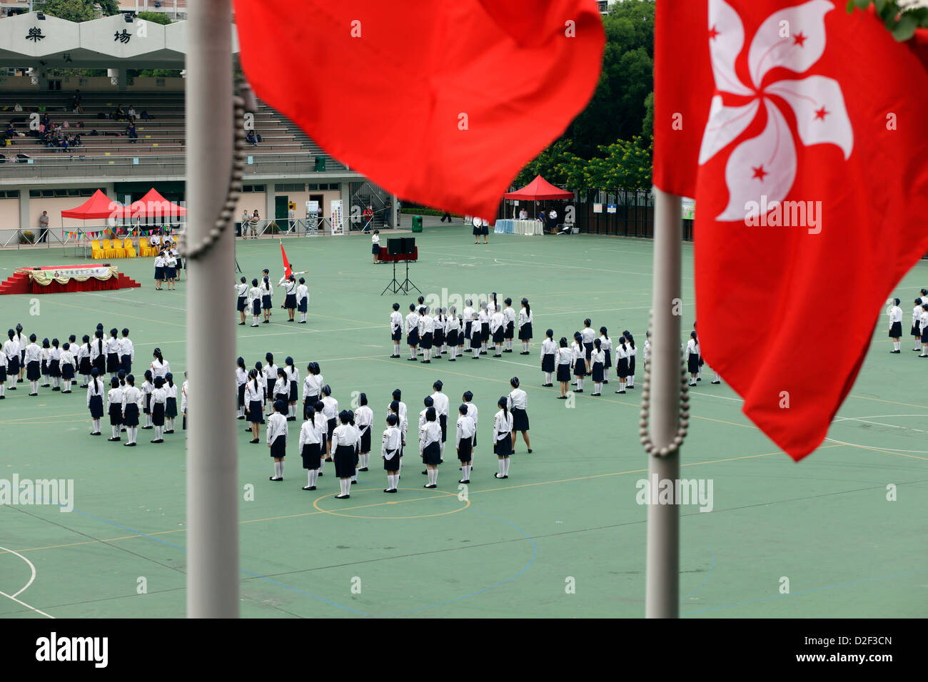 Girls on parade hi-res stock photography and images - Alamy