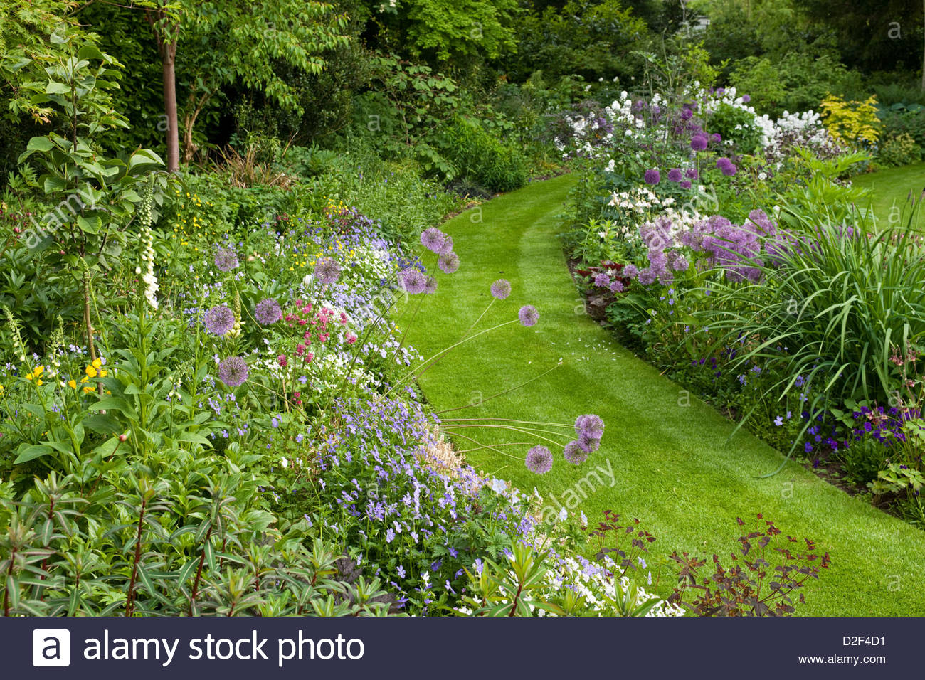 Curved Lawn Stock Photos & Curved Lawn Stock Images - Alamy