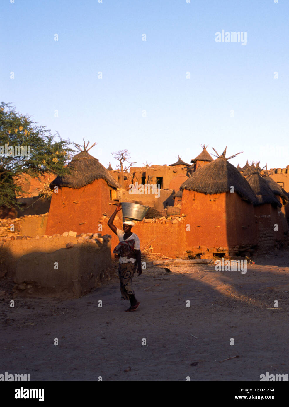 Village life rural mali hi-res stock photography and images - Alamy