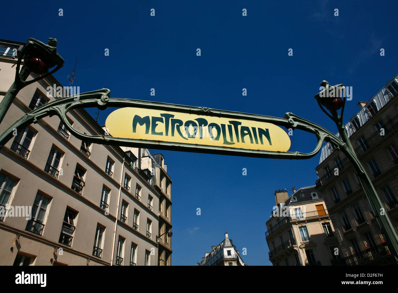 Paris metro station; Cadet Stock Photo - Alamy