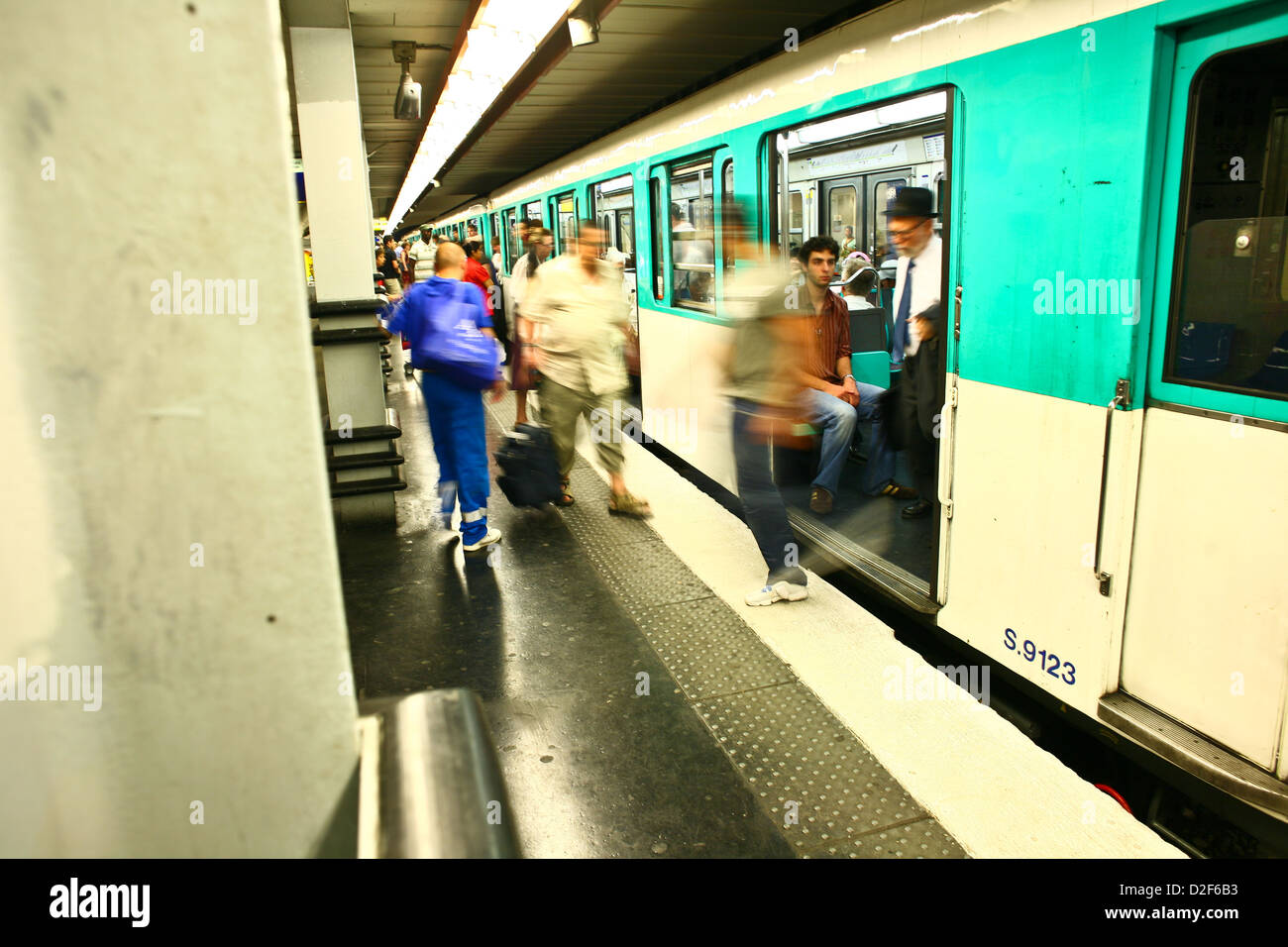 Paris metropolitan; passenger & metro Stock Photo - Alamy