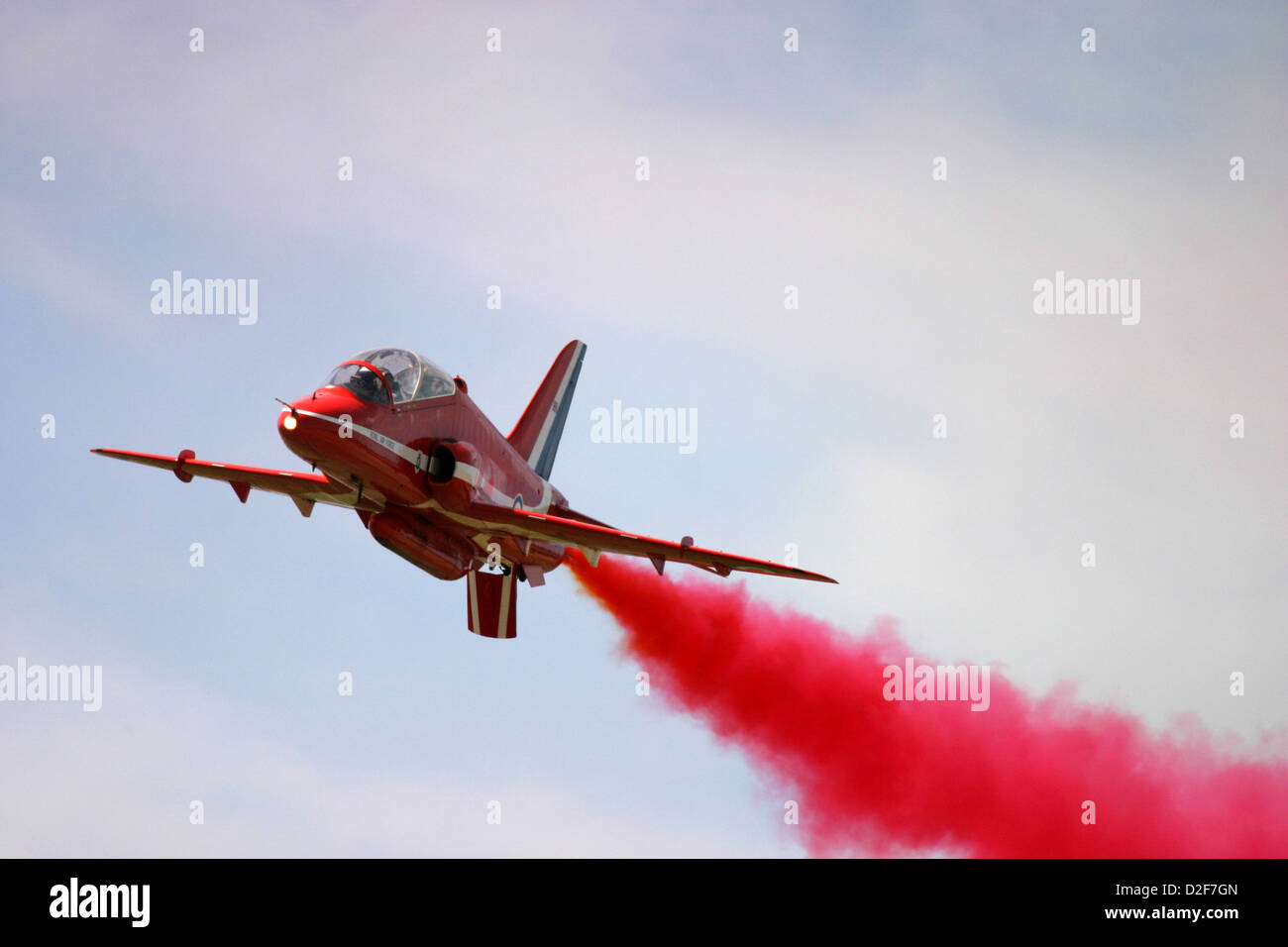 Red Arrows display RAF Fairford BAE hawk fast jet Royal Air Force ...