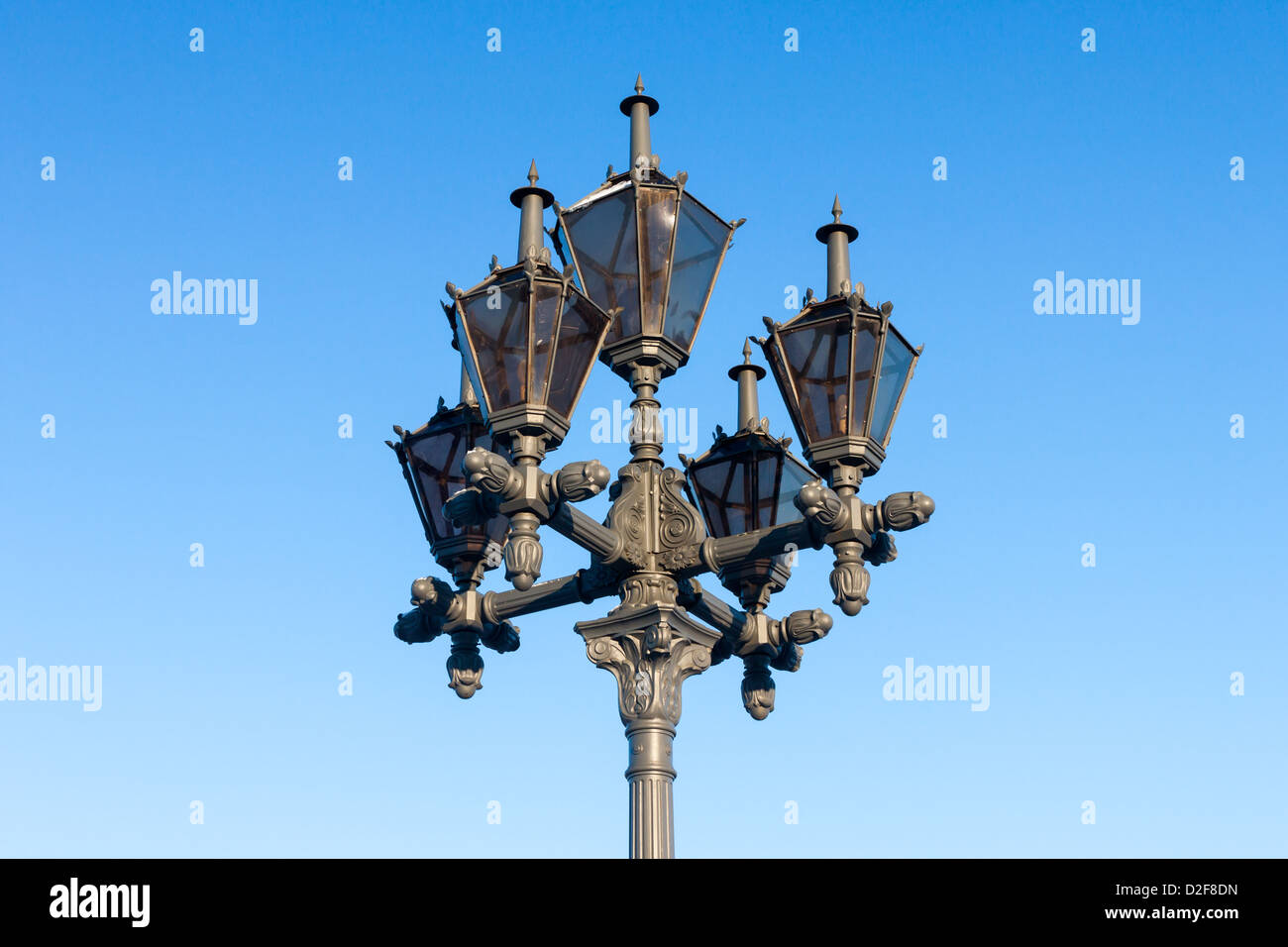 Street light lamppost one lamp hi-res stock photography and images - Alamy
