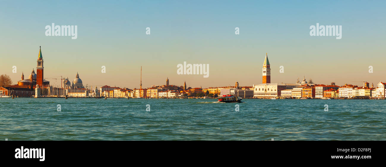 Panoramic overview of Venice as seen from the lagoon Stock Photo - Alamy