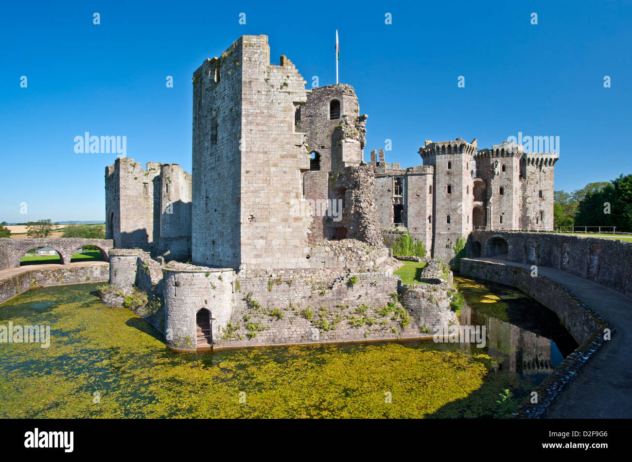 Castell raglan hi-res stock photography and images - Alamy