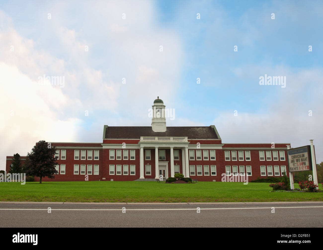 Classical brick school building hi-res stock photography and images - Alamy