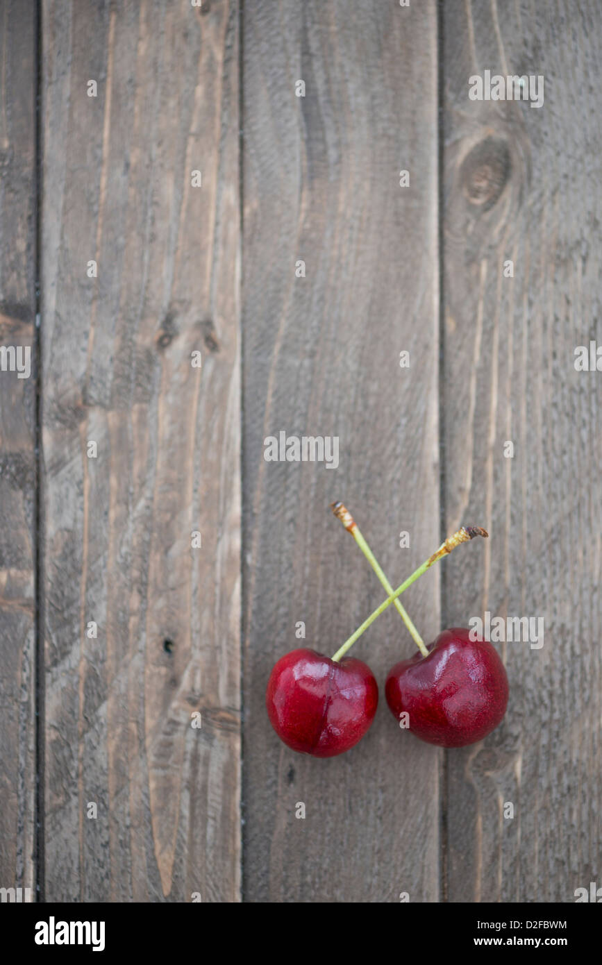 Cherries together hi-res stock photography and images - Alamy