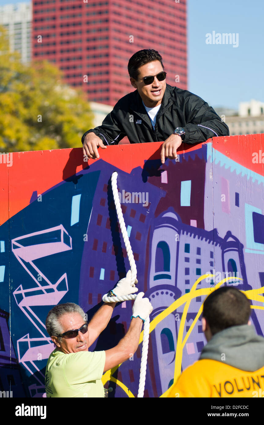 Mario lopez hi-res stock photography and images - Alamy