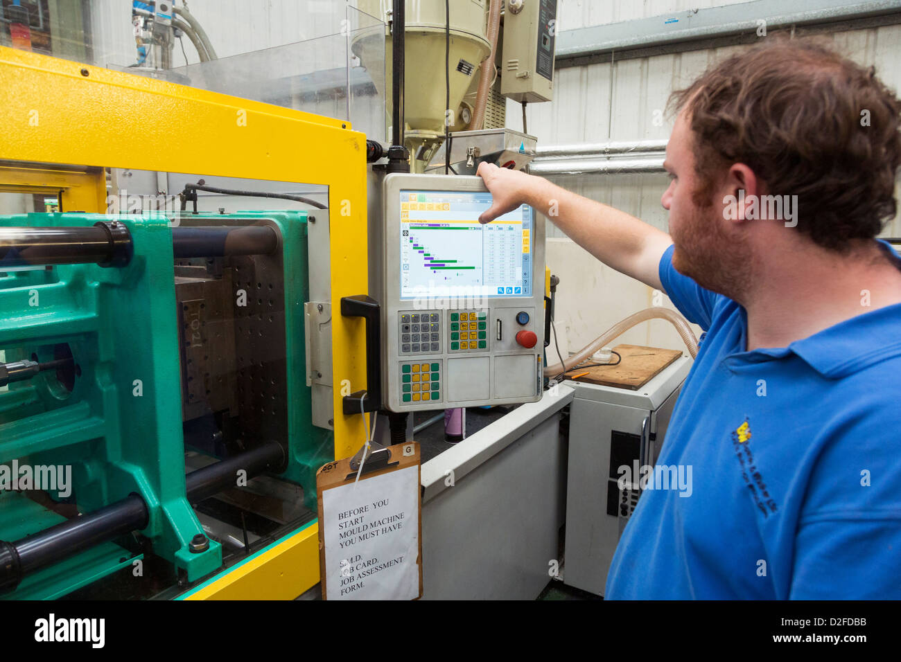 Cnc machine operator hi-res stock photography and images - Alamy