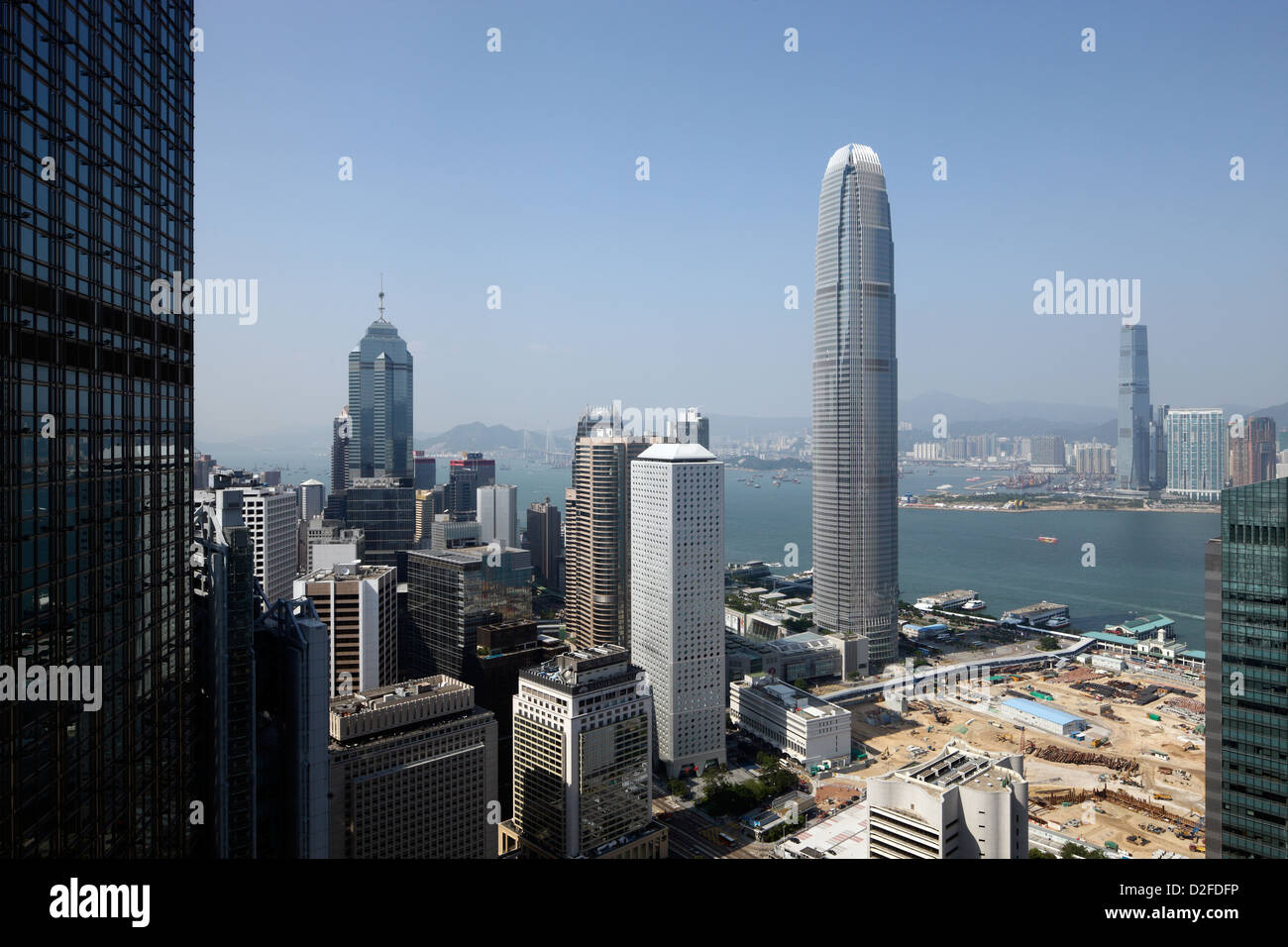 Facades two high buildings hi-res stock photography and images - Alamy
