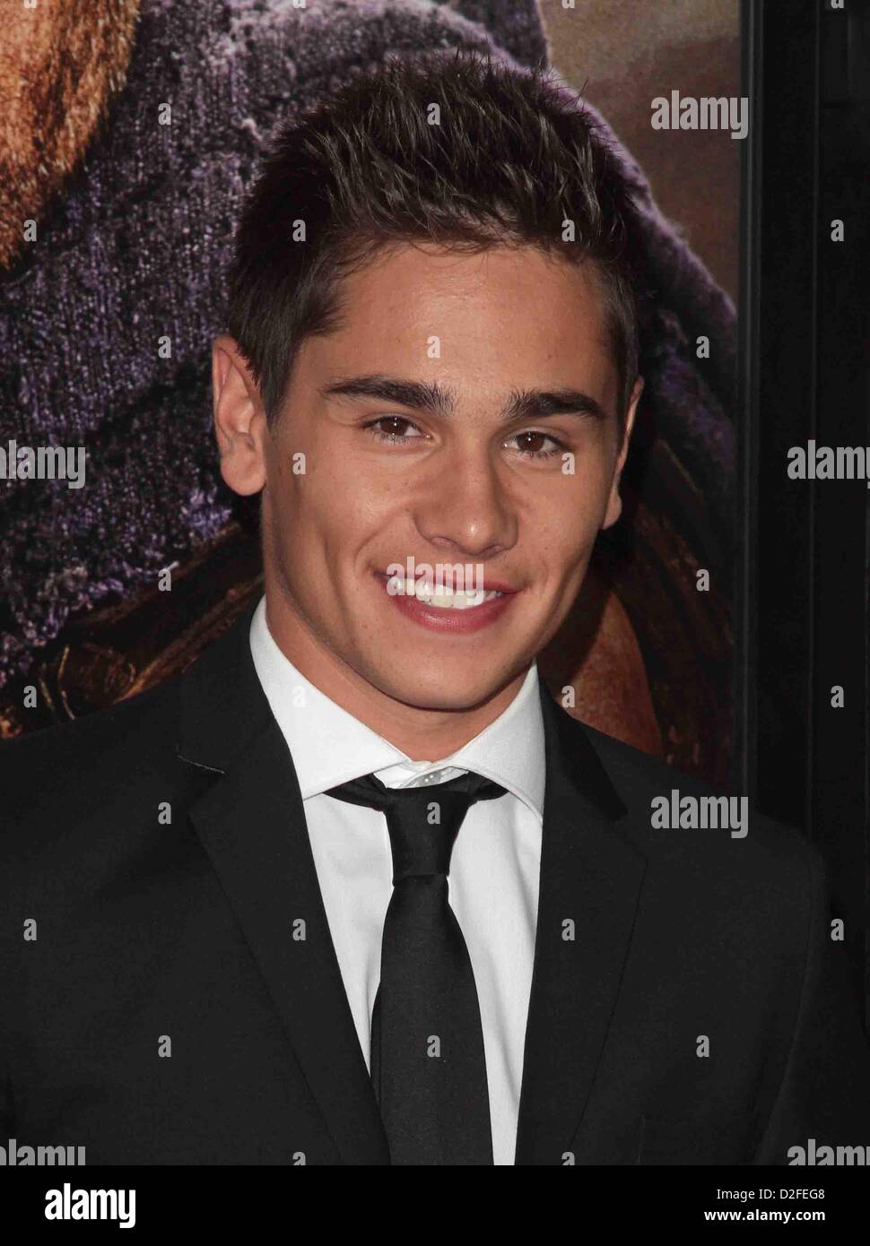 CHRISTIAN ANTIDORMI PREMIERE OF SPARTACUS: WAR OF THE DAMNED LOS ...