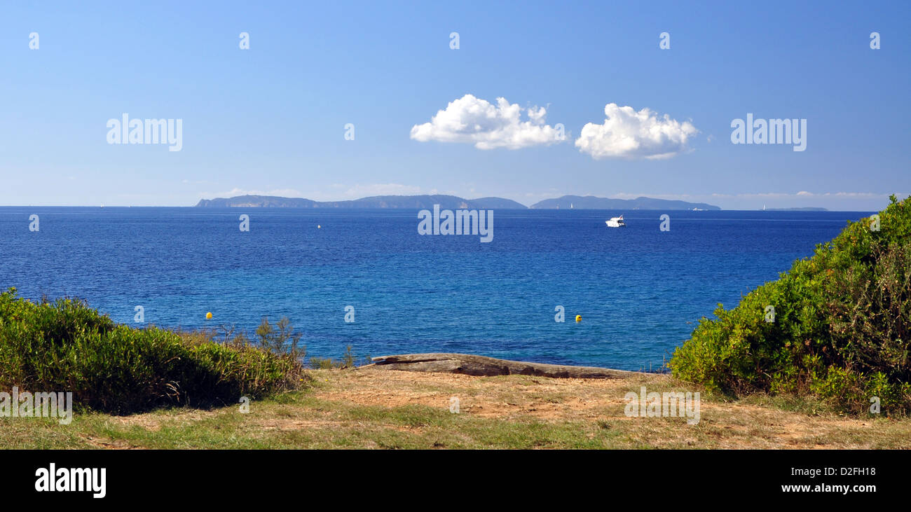 Levant island hi-res stock photography and images - Alamy