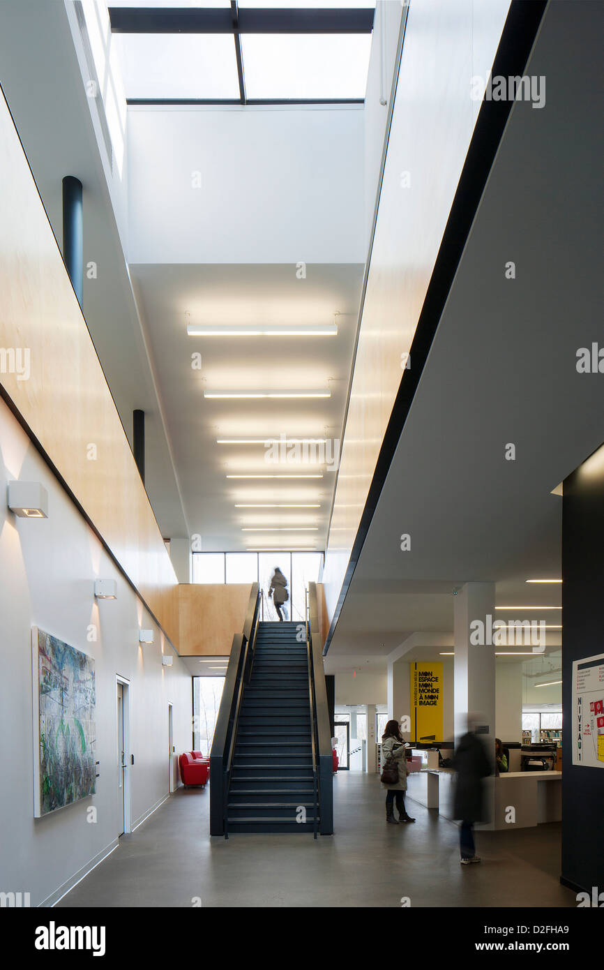 Timber clad ceiling hi-res stock photography and images - Alamy