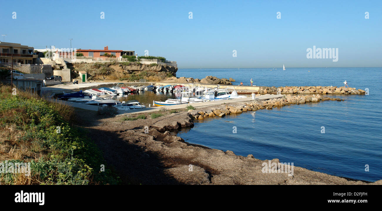 Six port hi-res stock photography and images - Alamy
