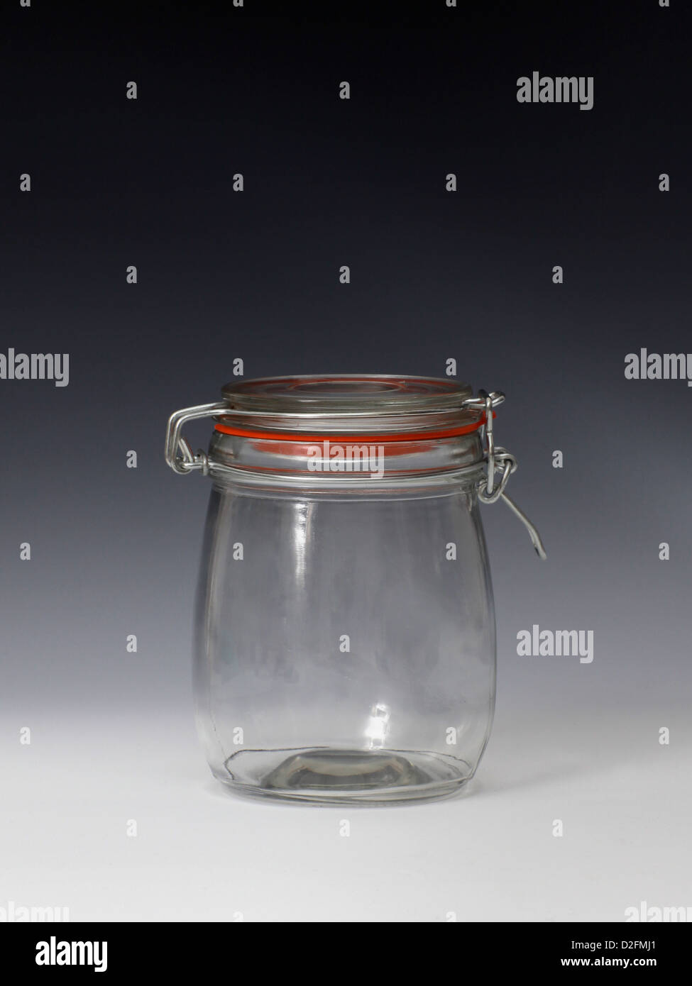 Empty jar hi-res stock photography and images - Alamy