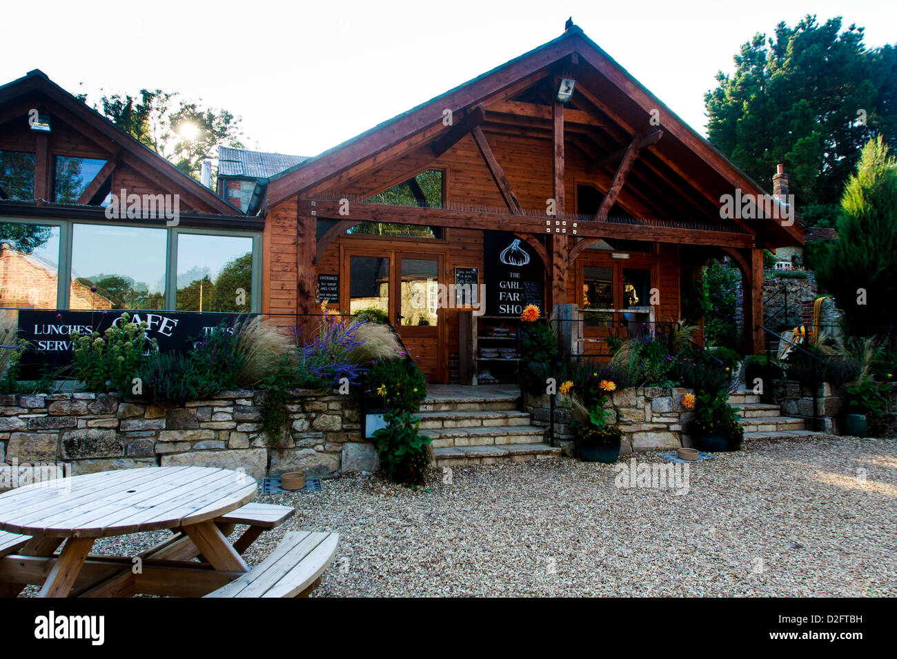 Isle of wight garlic farming hi-res stock photography and images - Alamy