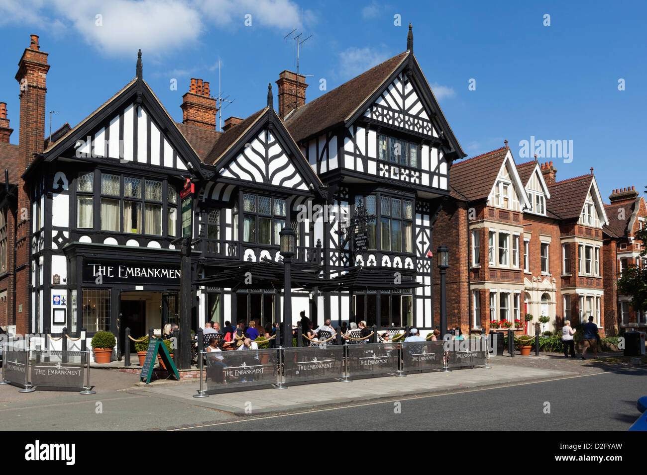 Bedford embankment hi-res stock photography and images - Alamy