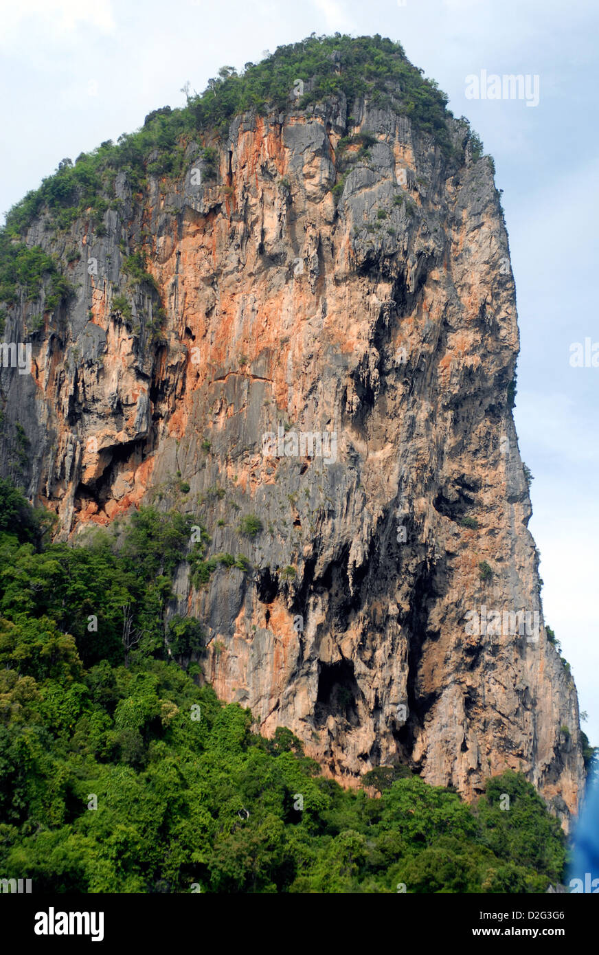 massive limestone outcrop ao nang krabi thailand Stock Photo - Alamy