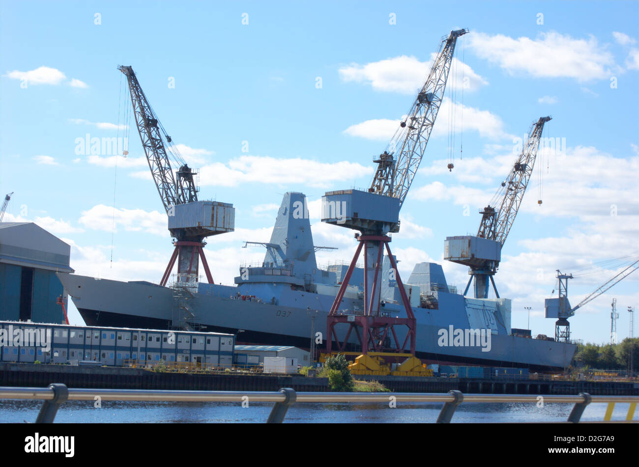 Govan shipyard hi-res stock photography and images - Alamy
