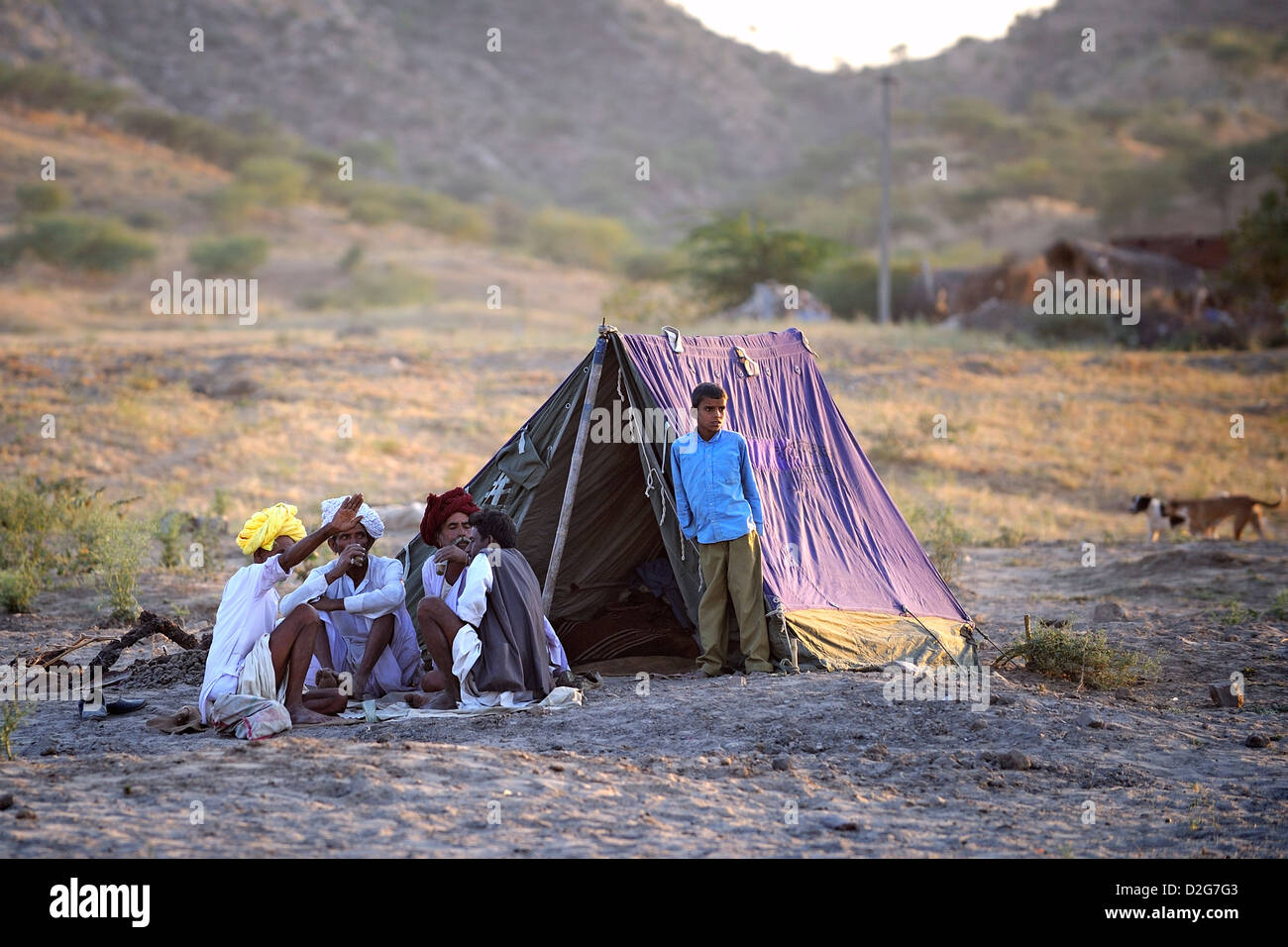 Camel tent hi-res stock photography and images - Alamy