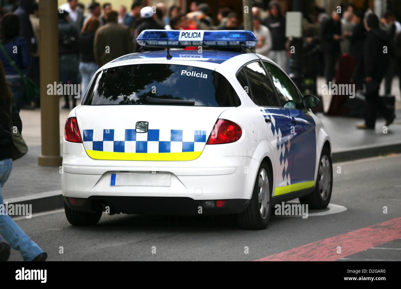 Police car parked in side street hi-res stock photography and images ...