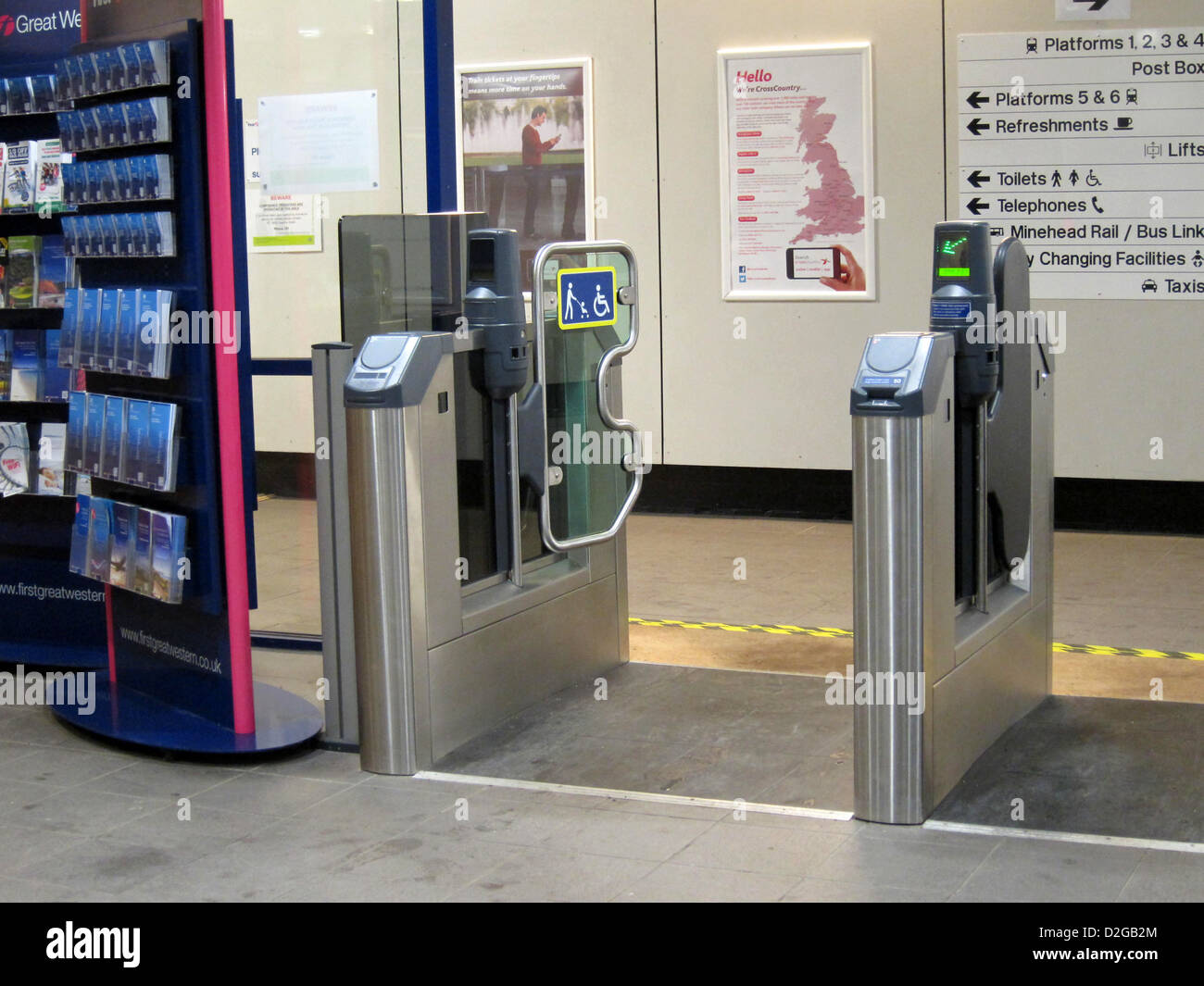 Automatic Ticket Barriers Stock Photos & Automatic Ticket Barriers ...