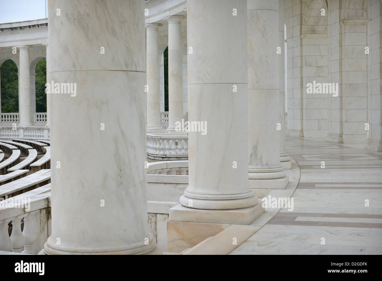 Back pillars hi-res stock photography and images - Alamy