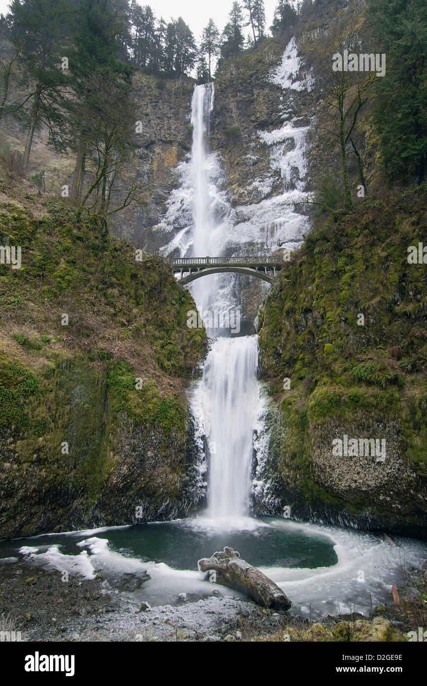 Multnomah Falls Frozen High Resolution Stock Photography and Images - Alamy