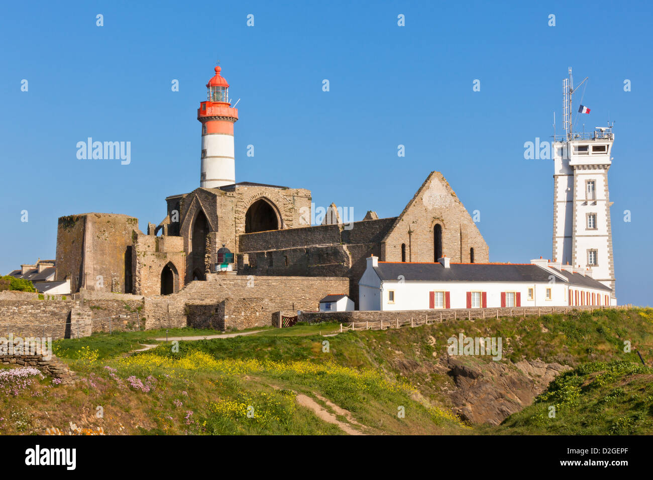 Abbey ruin and lighthouse, Pointe de Saint-Mathieu, Brittany, France ...