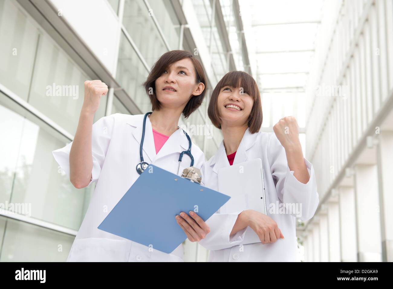 asian medical team success Stock Photo - Alamy