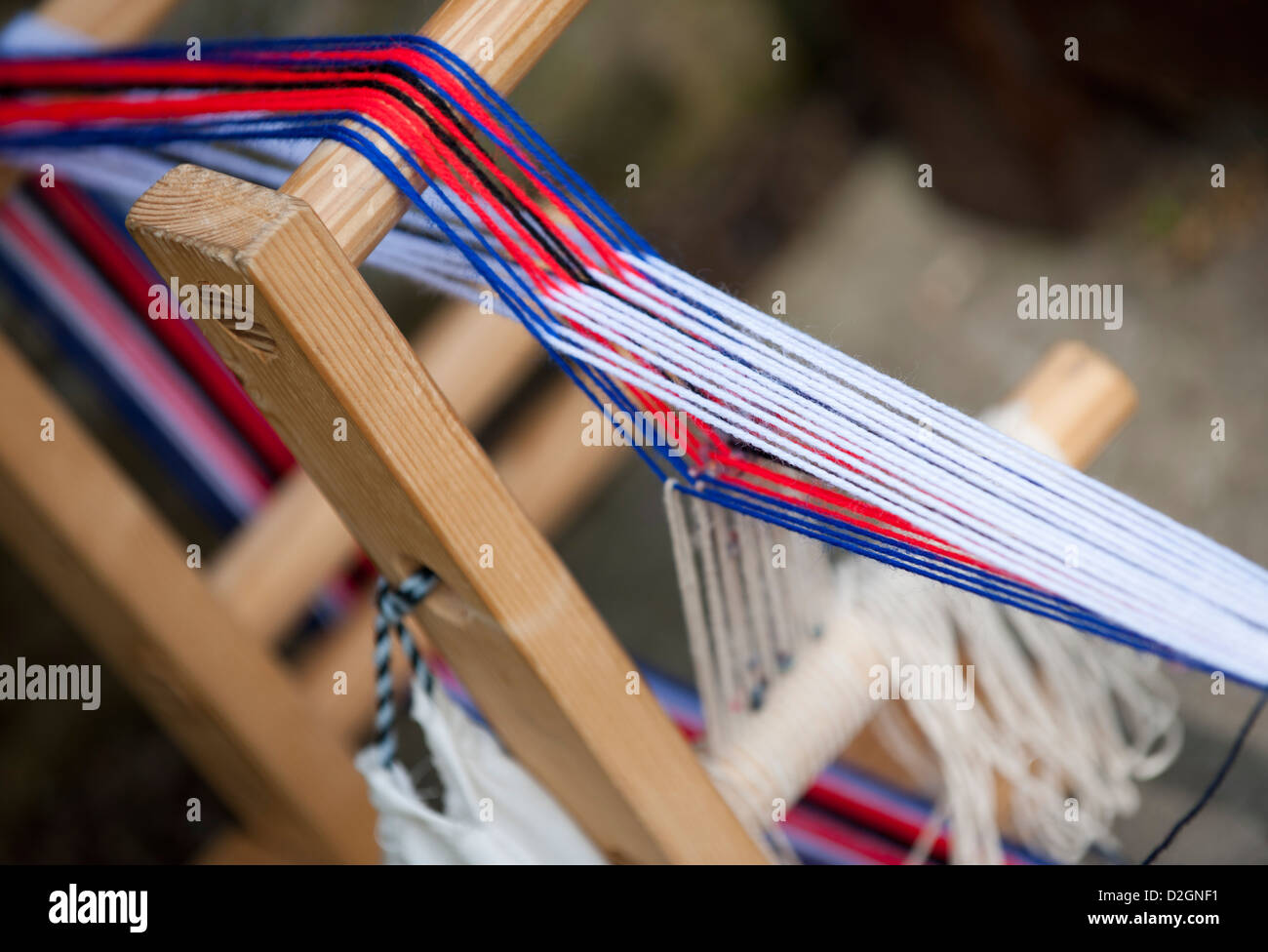 Fabric loom hi-res stock photography and images - Alamy