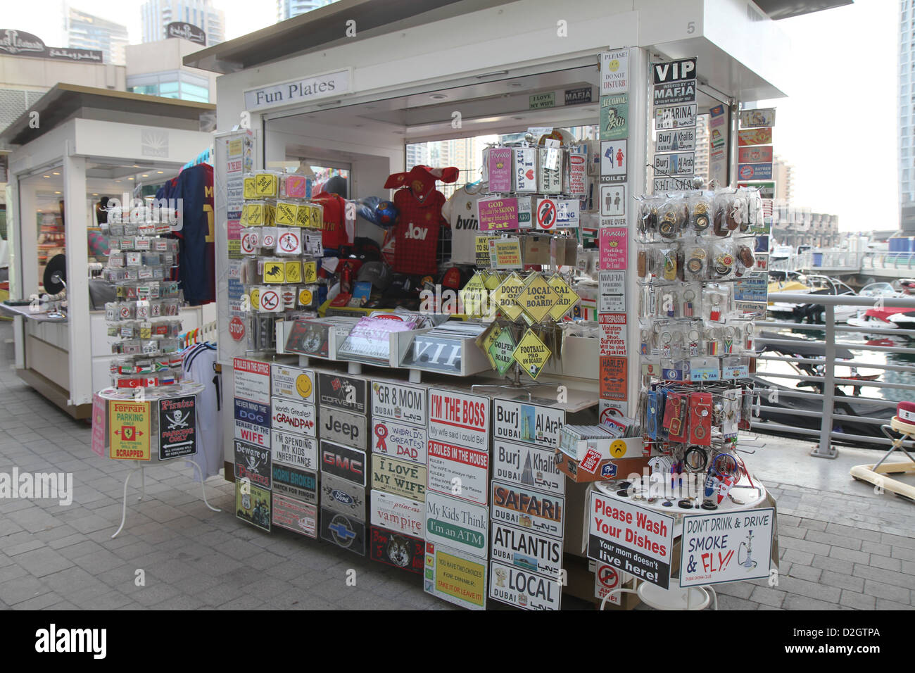Market stall at Marina in Dubai, UAE, selling gadgets Stock Photo - Alamy