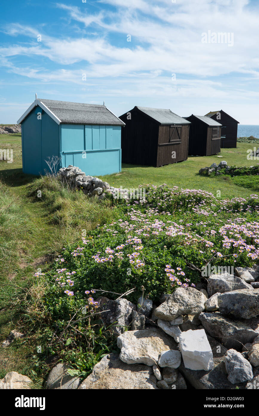 Portland bill beach huts hi-res stock photography and images - Alamy
