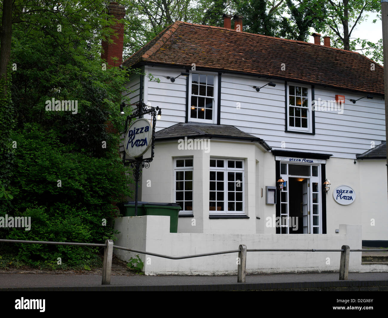 Pizza restaurant epsom hi-res stock photography and images - Alamy