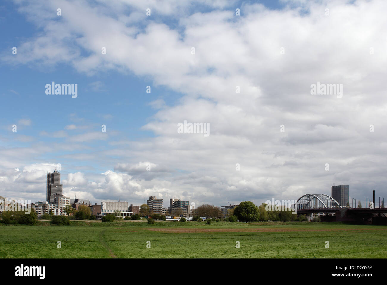 Look at Arnhem from the floodplains of the Rhine, Netherlands Stock ...