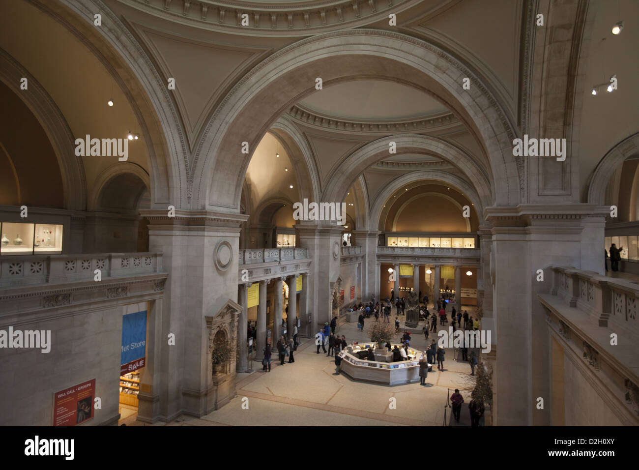 The beautiful arches in the main entry hall at the Metropolitan Museum ...